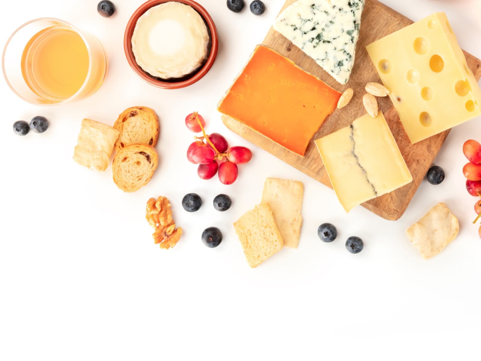 Why is cheese seen as being a healthier snack for your teeth?